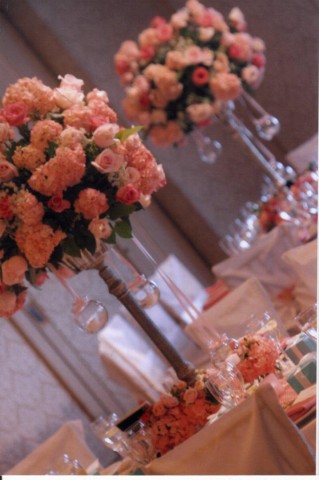 Brides Helping Brides ™ - What kind of centerpiece for OVAL tables ...